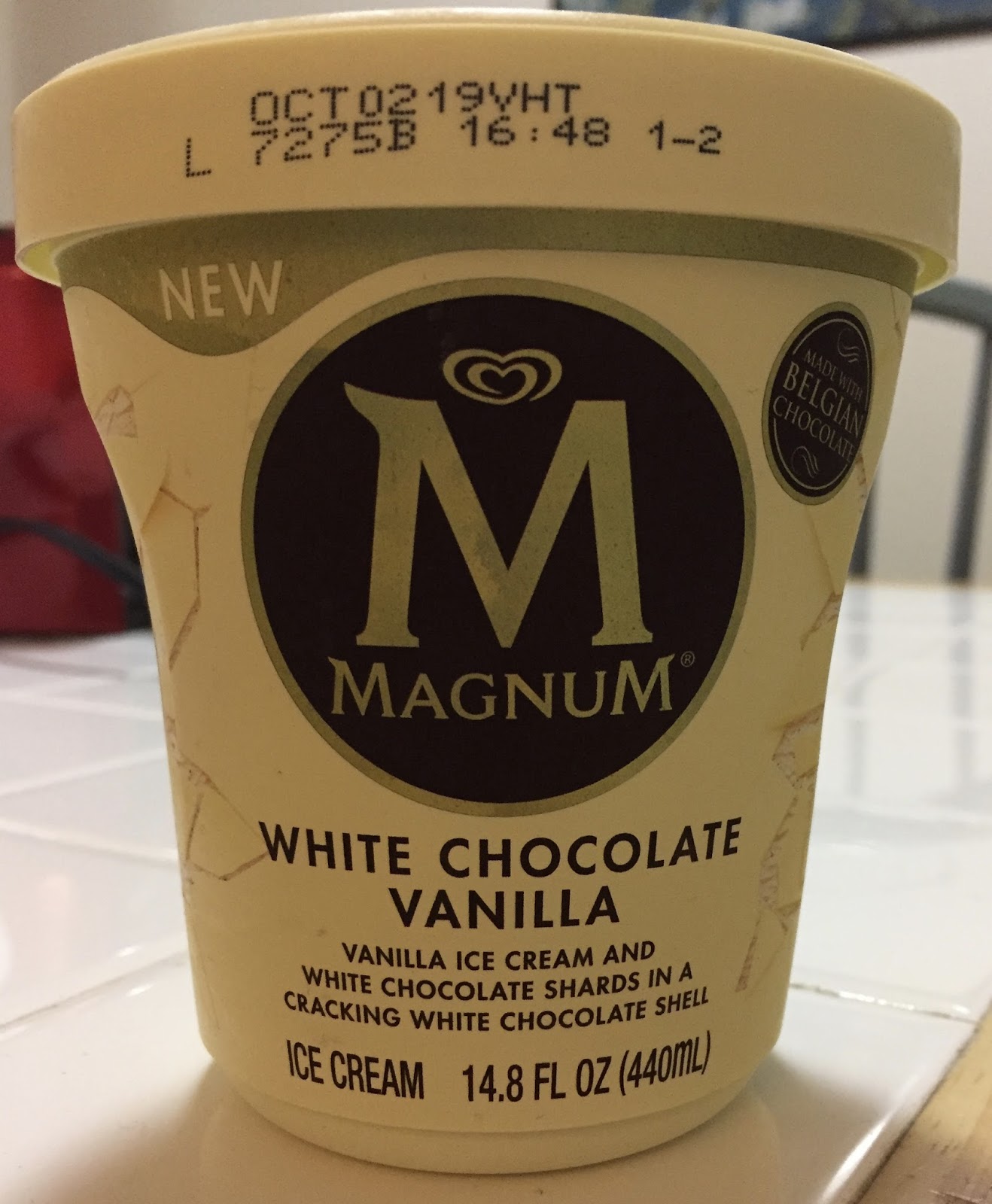 Magnum White Chocolate Vanilla and Dark Chocolate Raspberry