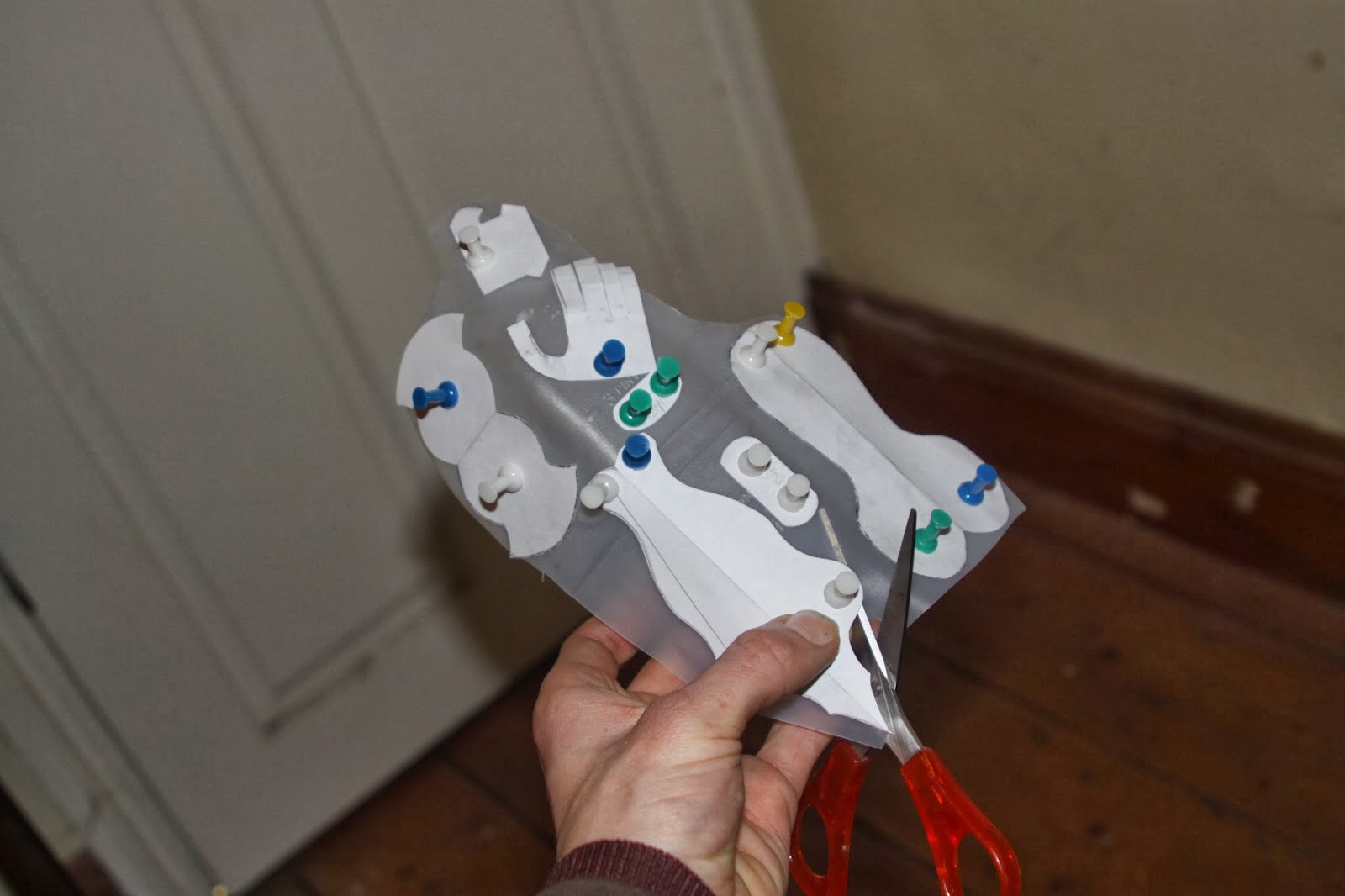 Joels Puppets and Puppetry Projects: Milk Bottle Puppets