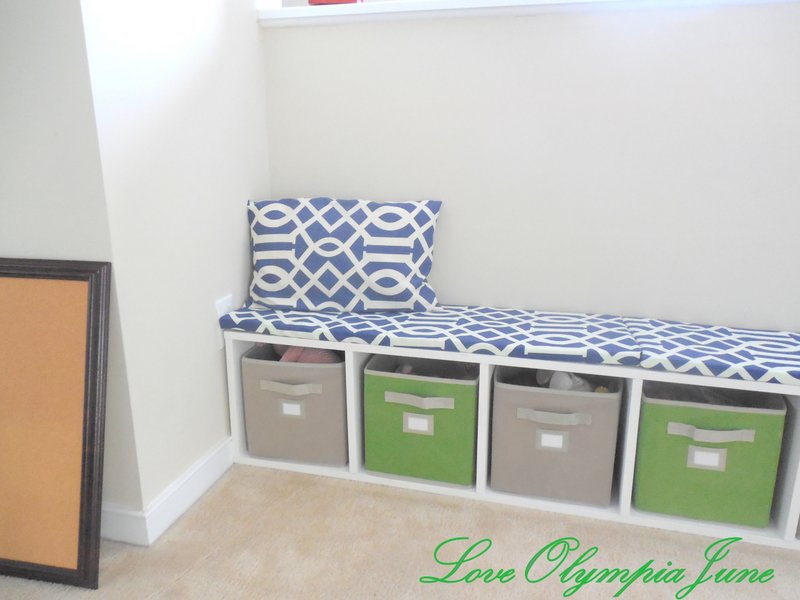 LoveOlympiaJune: Finished Storage Bench