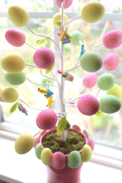 Crafty Sisters: Target Dollar Egg Tree
