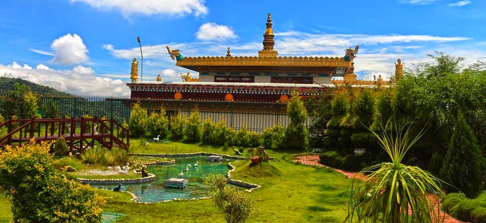 Places to Visit in Nepal: A Day Trip to White Gumba