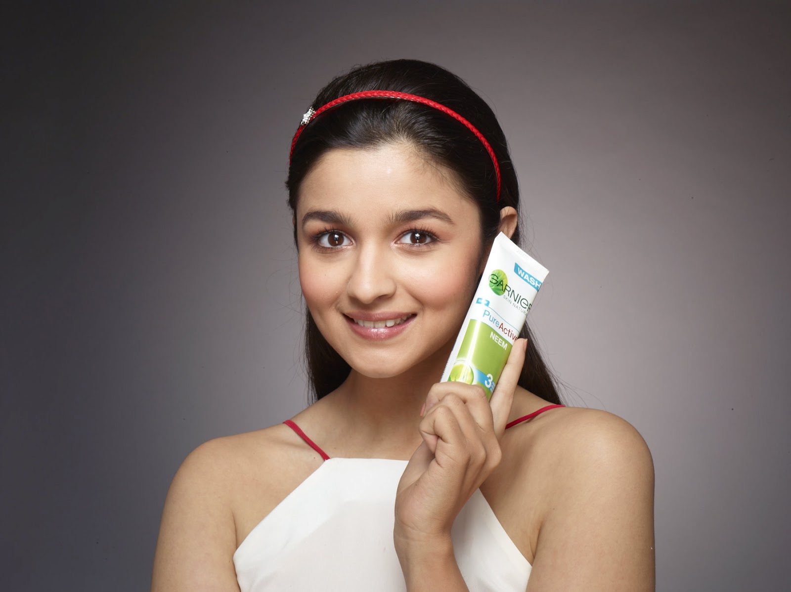Alia Bhatt is the New Face of Garnier Pure Active Range of Products-PR ...