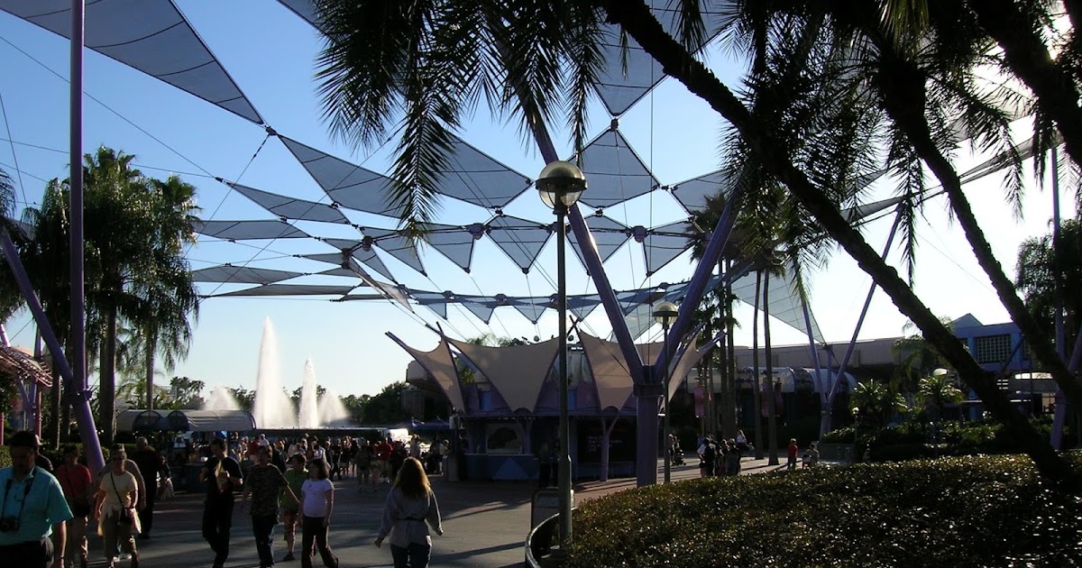 Picturing Disney: Future World