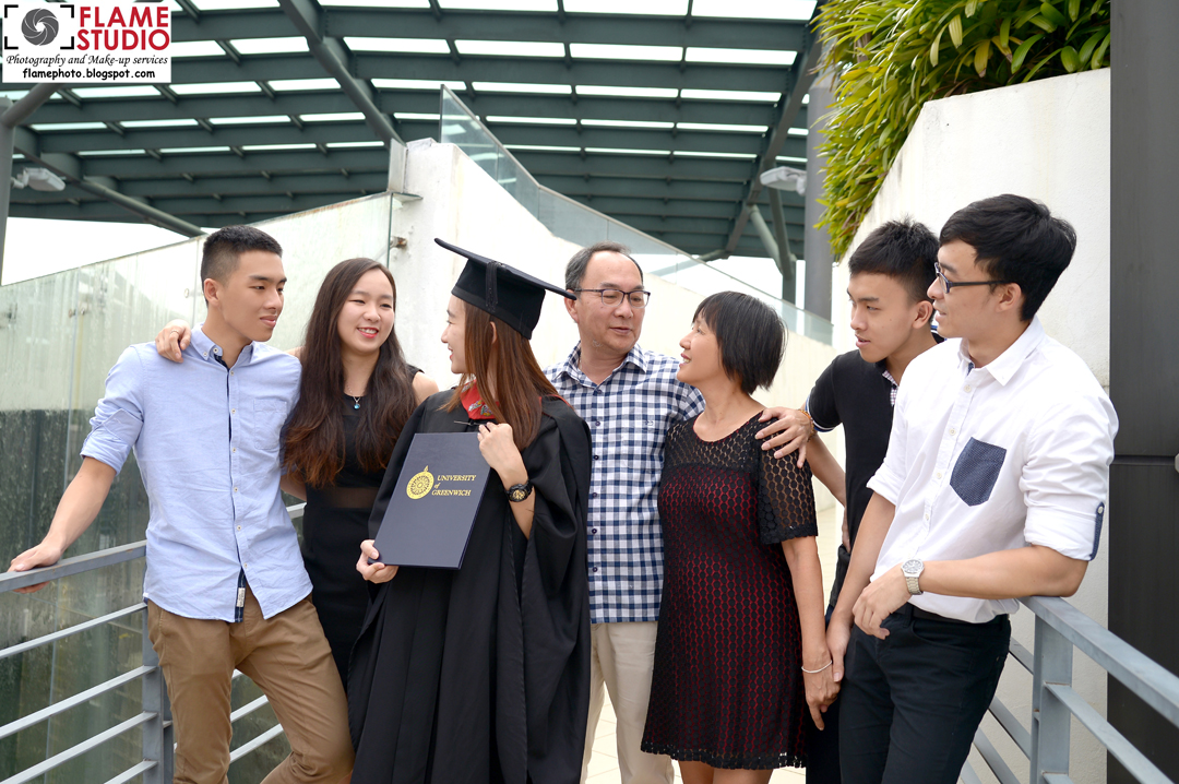 Flame Graduation Photography Studio: (72) Graduation Convocation Family ...