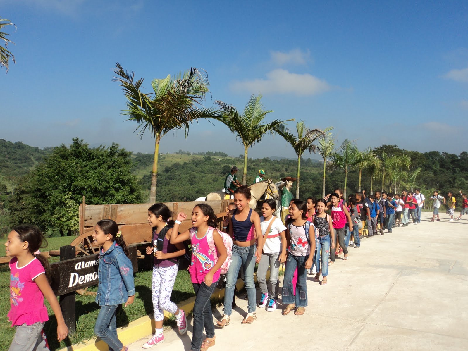 Selenilda - Aventura e Magia um passeio pelo saber: PASSEIO A ECOLANDIA