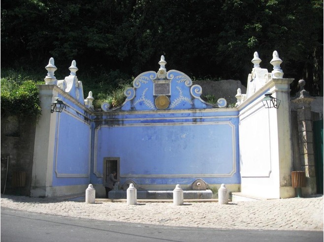 Notícias da Alagamares: Corrosão galopante nas fontes de Sintra