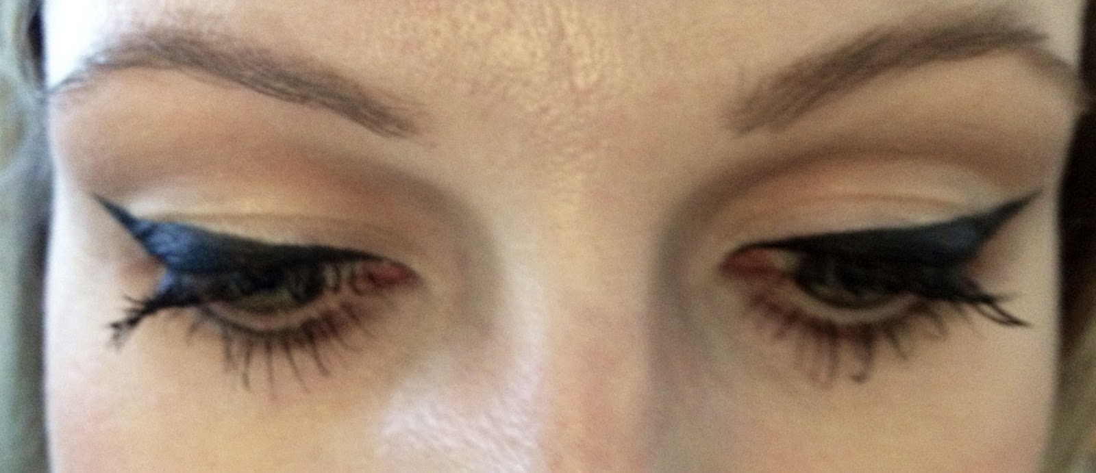 Touch Kajal: Tutorial: Fat Black Cat Eye