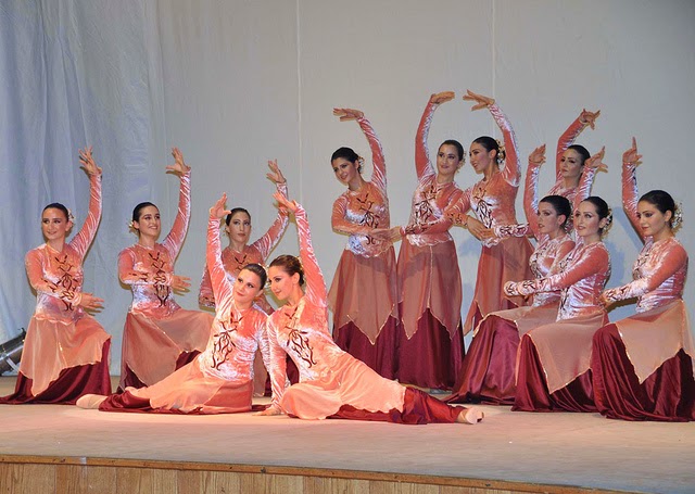 Fashion: Traditional dress in Lebanon