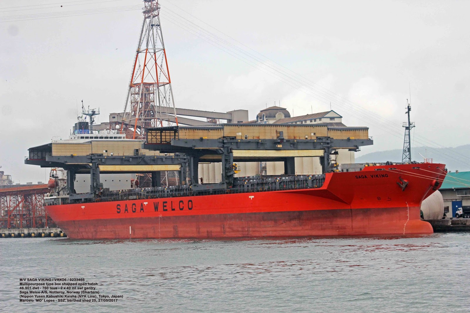 Santos Shiplovers: M/V Saga Viking / VRXO6, Em operação no armazém 25