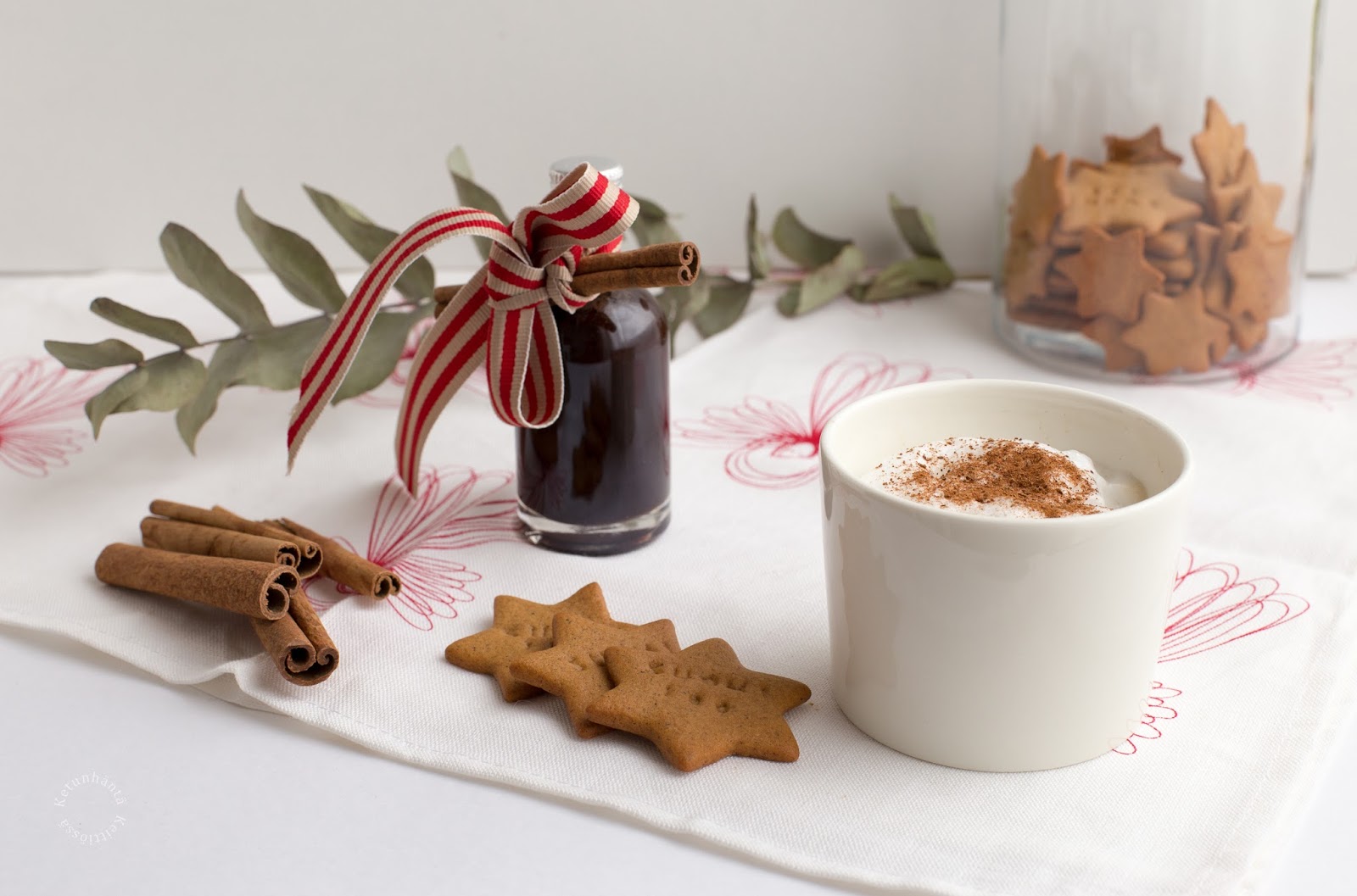 Gingerbread Syrup Piparisiirappi gingerbread-syrup-piparisiirappi