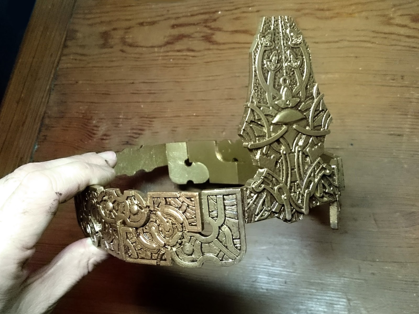 Hellboy 2 Crown