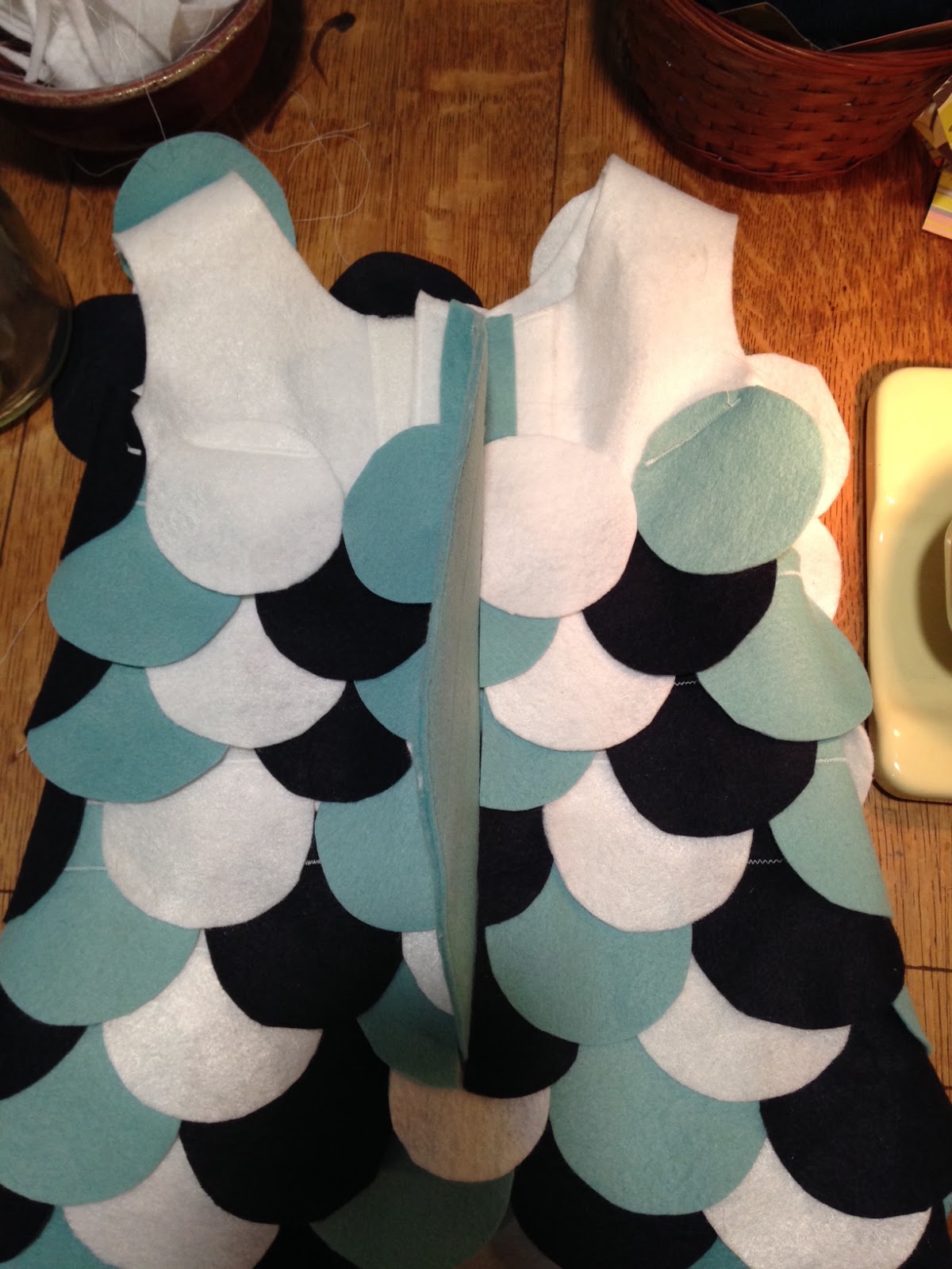 Chris and Sonja - The Sweet Seattle Life: DIY Tropical Fish CostumeTutorial