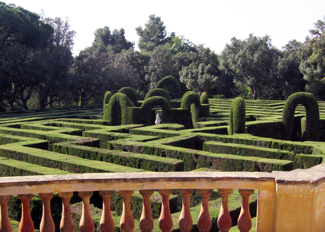 City Travel Guides: Photos of Parc Del Laberint d'Horta