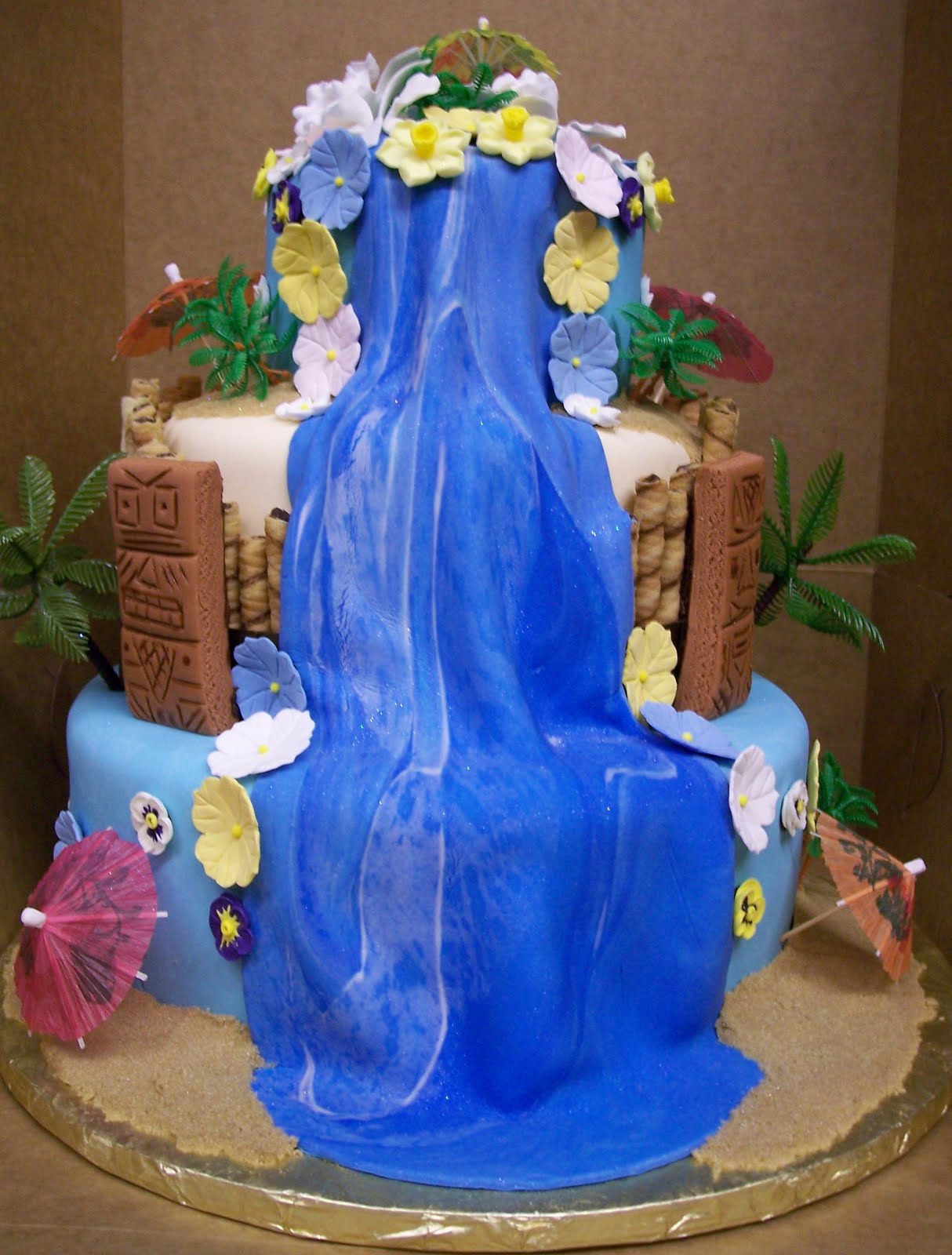 MyMoniCakes: Tiki Luau Cake with Waterfall and Sugar Flowers