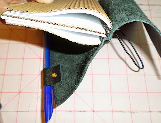 Finding Wende: DIY Midori Style Travelers Notebook Tutorial How to Fauxdori