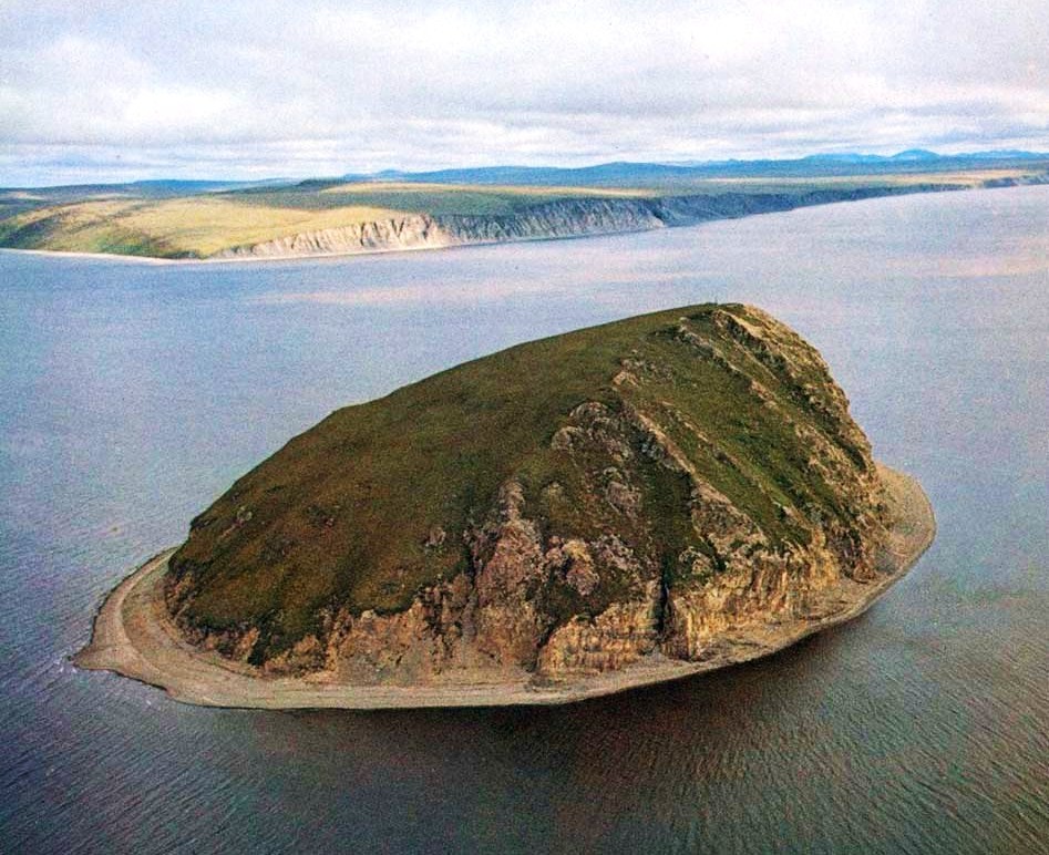 Ultima Thule: The Lena River in Artic Siberia, a geographical and ...