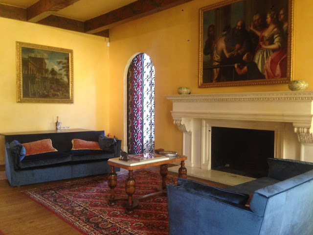 An Art Deco Palace at Eltham