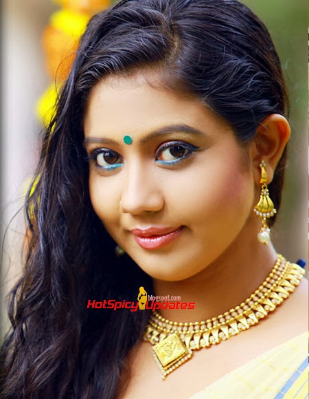 Rachana Narayanankutty Latest Hot Scans from LifeStyle Magazine ...