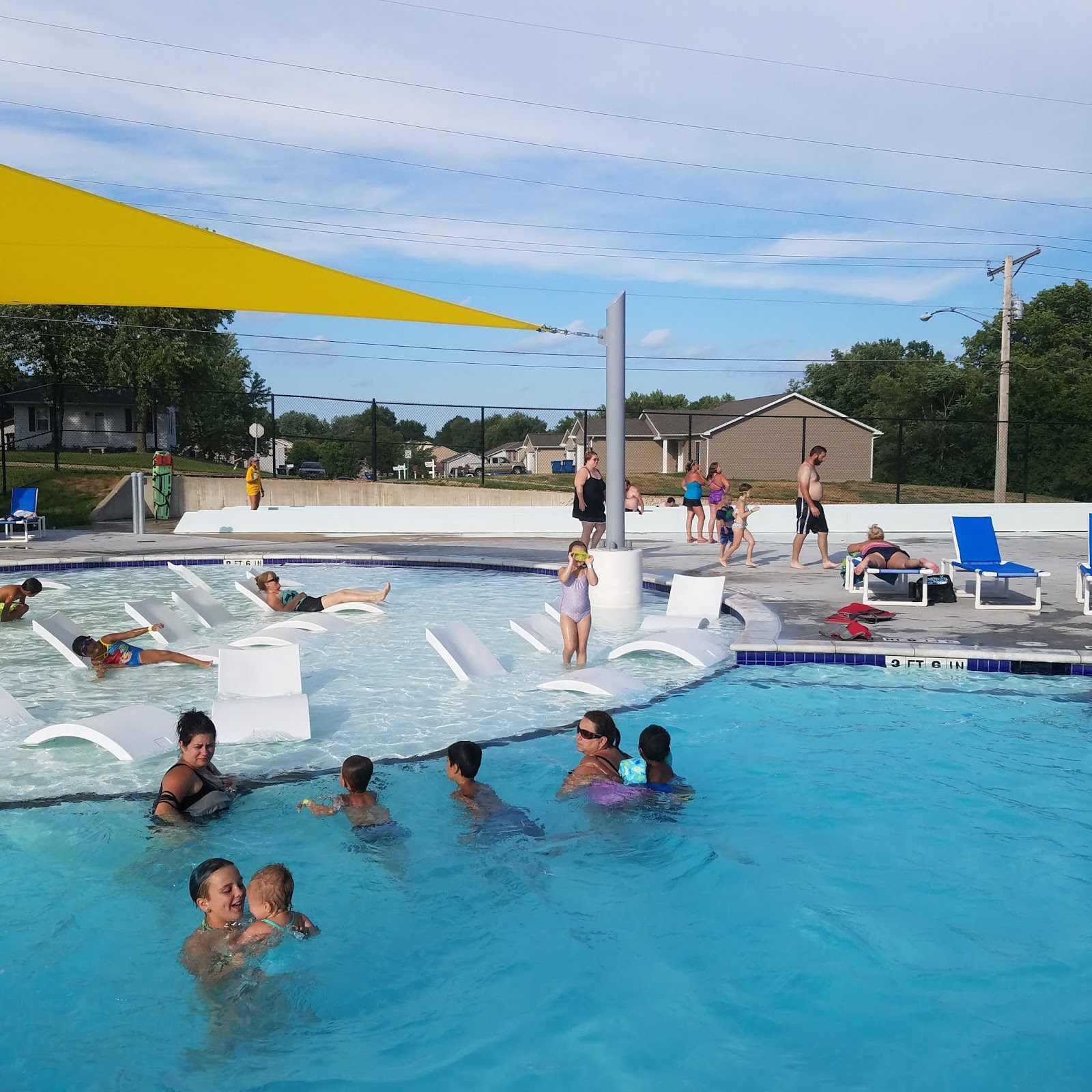 Play St. Louis: Wapelhorst Aquatic Facility, St. Charles