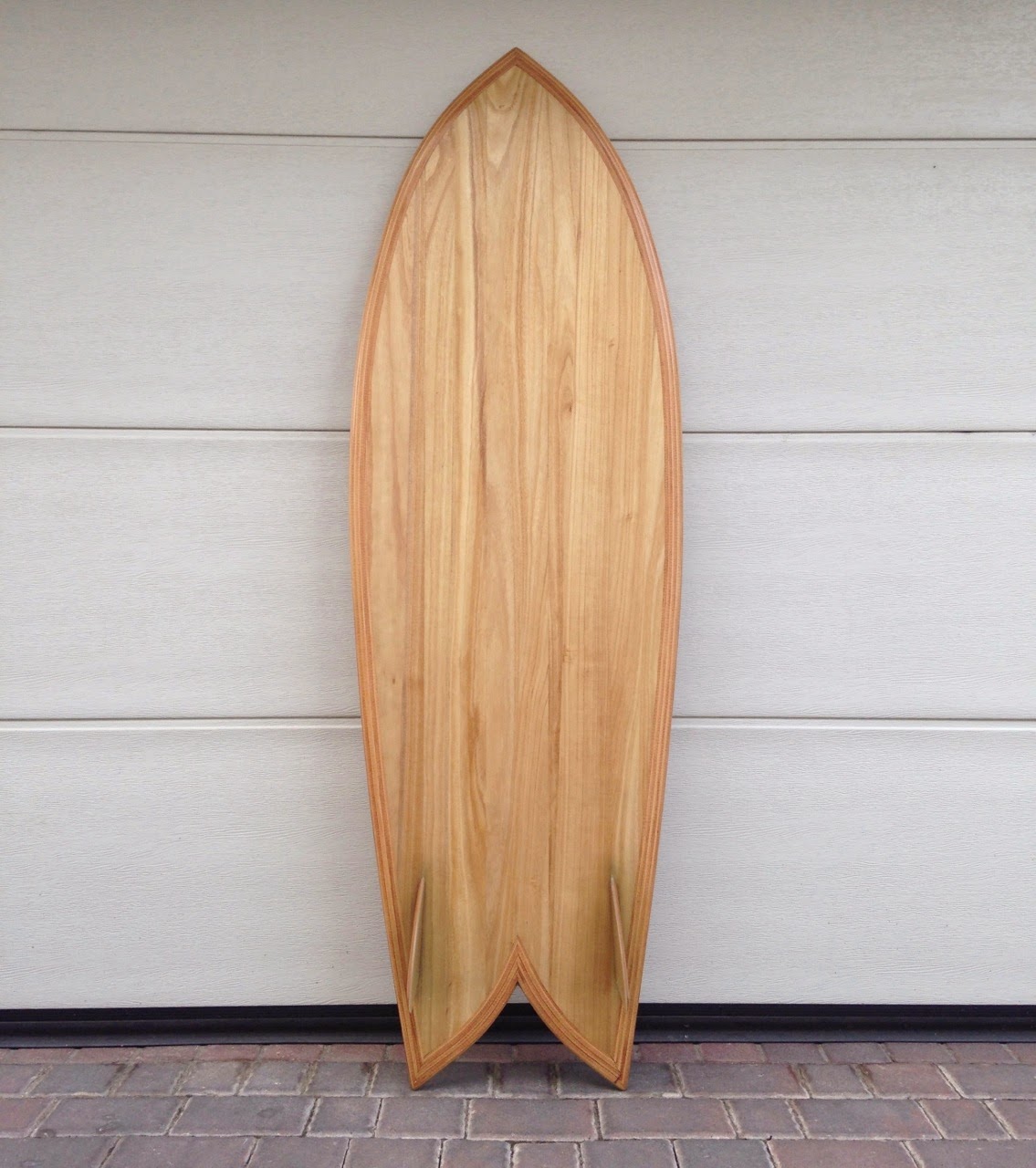 Wooden Surfboards: The Italian Lis Fish
