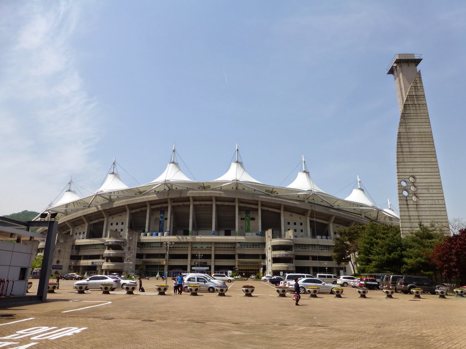 Chaos and Kanji: A Perfect Day for Korean Baseball: SK Wyverns Game at ...