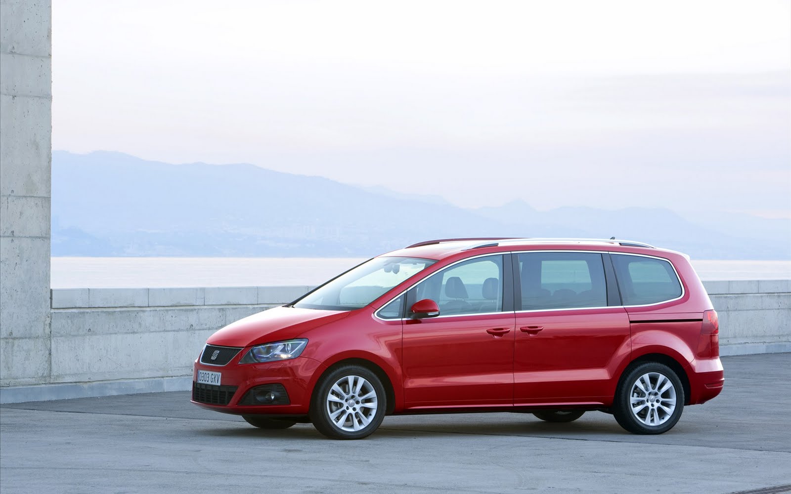 Seat Alhambra Car 2011 | The Car Club