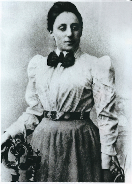 ΜΠΟΡΑ ΕΙΝΑΙ ΘΑ ΠΕΡΑΣΕΙ - Let's wait until the storm passes: EMMY ...