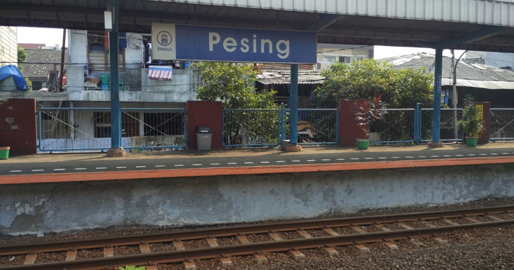 Yulilien: Stasiun Pesing di Pagi Hari