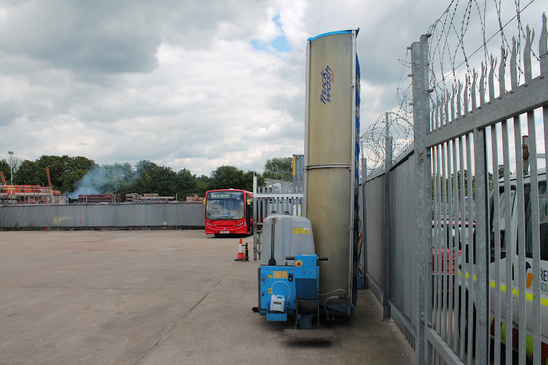 The Circle of London : Sullivan Buses South Mimms Garage [SM]