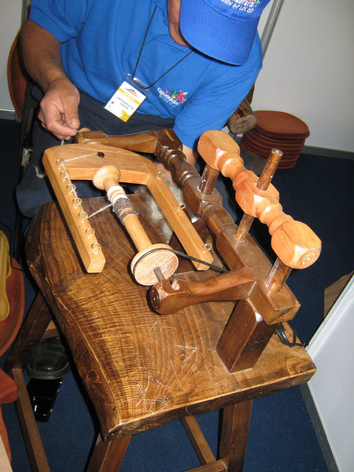 De kine y otras artesanias: Hilando Lanas