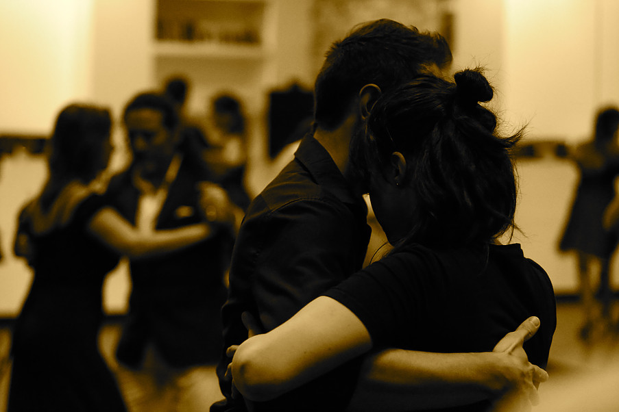 MILANO TANGO LOFT: PRACTICA TANGO al MILANOTANGOLOFT