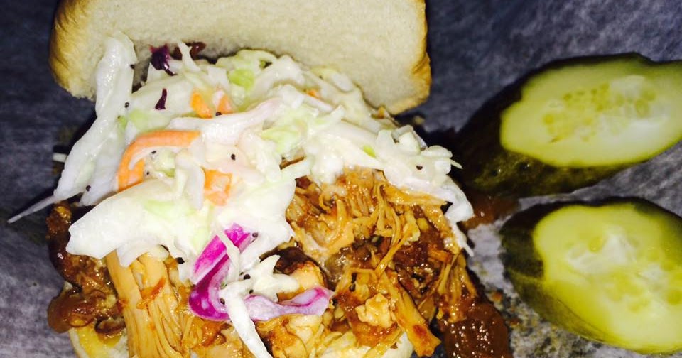 Margarita Stewart: Pineapple Pulled Pork Sammiches (pressure cooker)