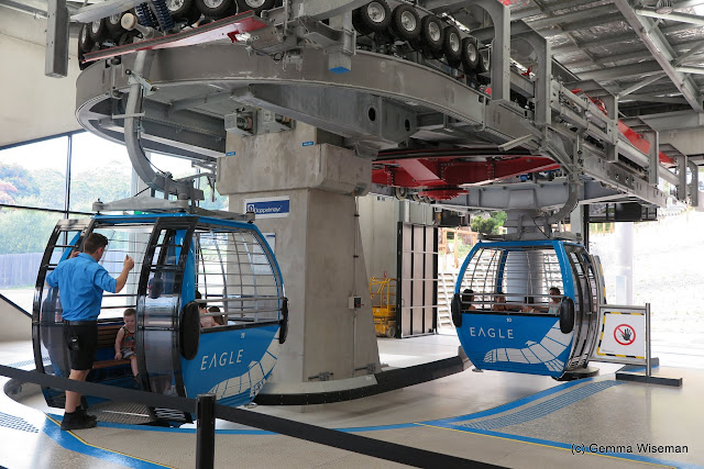 MORNINGTON PENINSULA DAILY: sky lift details...