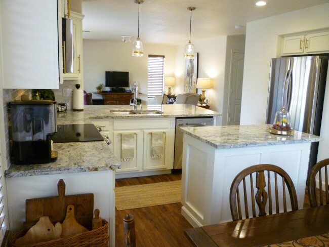 The "Builder Basic" Kitchen Makeover Reveal - A Stroll Thru Life