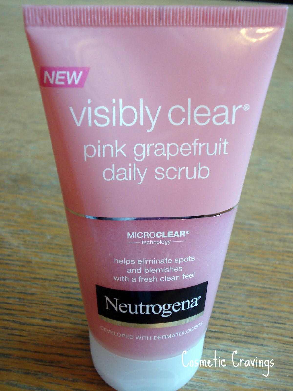 Cosmetic Cravings: Neutrogena Pink Grapefruit Daily Facial Scrub