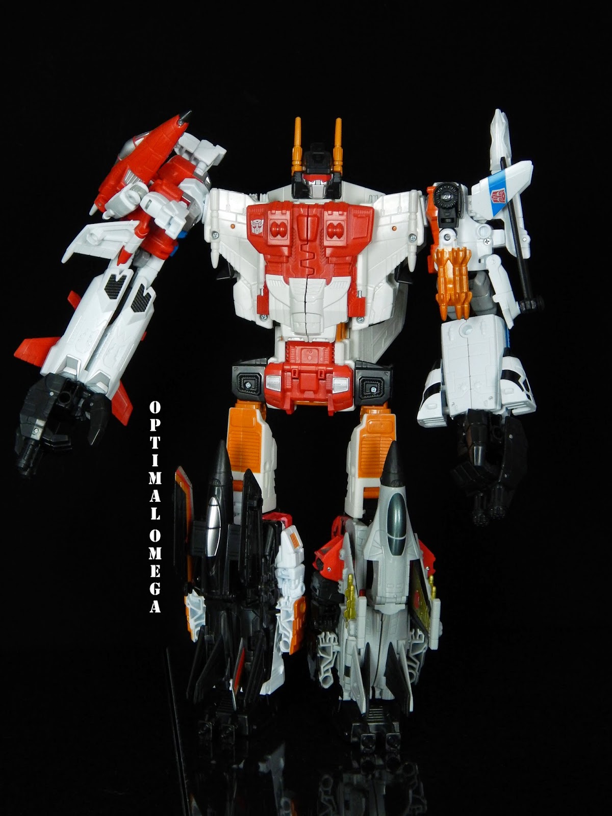 Optimal Omega's Transformers: Combiner Wars Superion