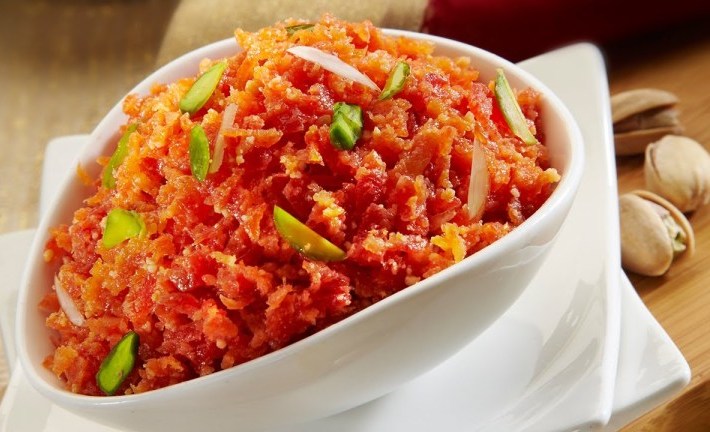 Resep mudah cara membuat gajar ka halwa khas india yang manis dan segar