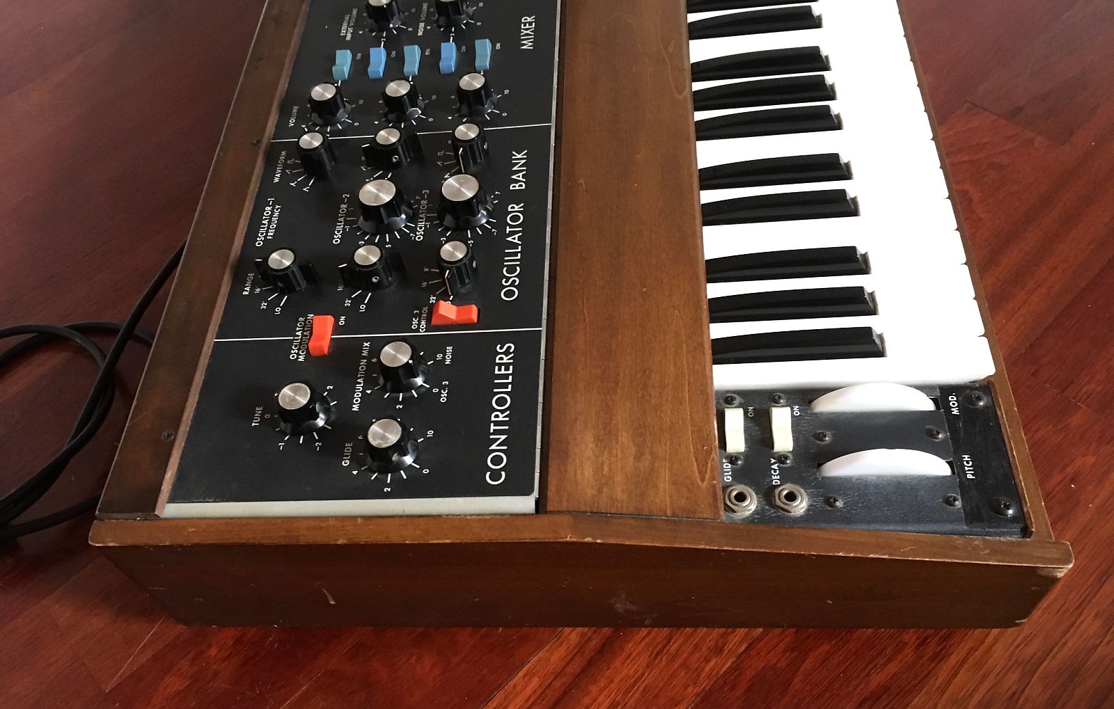 MATRIXSYNTH: Original Vintage Minimoog Model D SN 4699