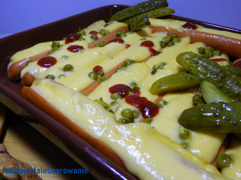 PRL - owskie parówki zapiekane z serem i groszkiem - Moje Małe ...