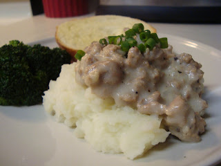 EAt iT uP: Turkey Gravy and Mashed Potatoes