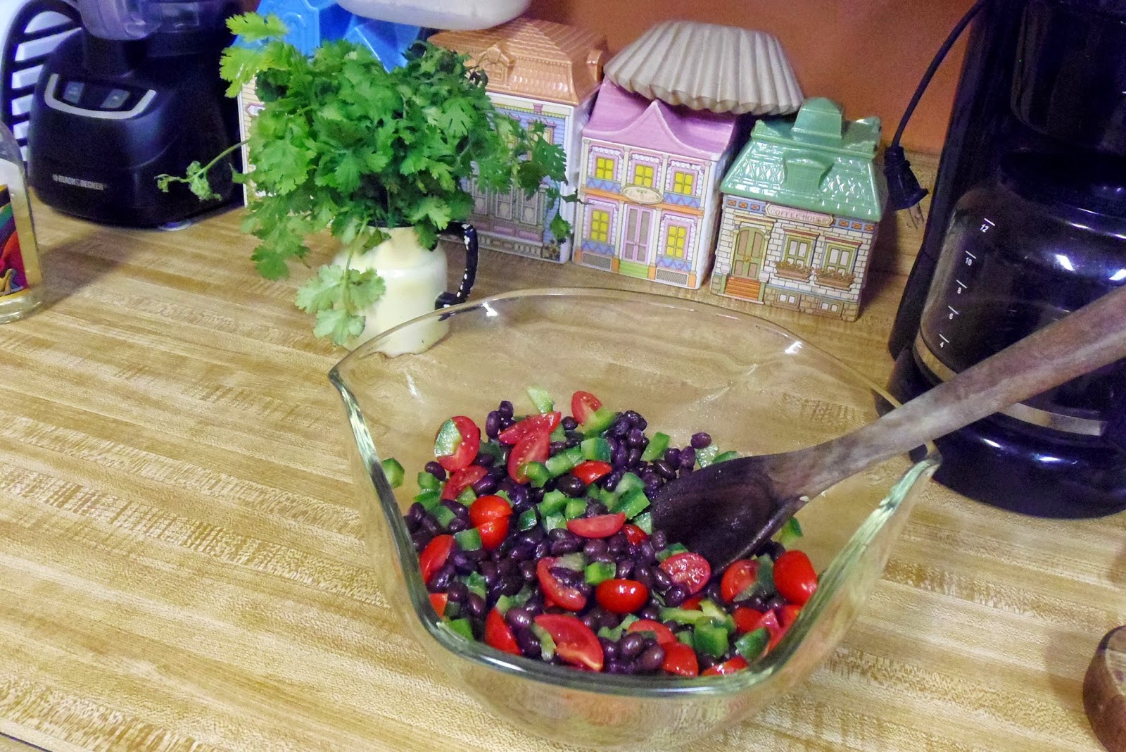 Glo's Kitchen: Black Bean & Yellow Rice Salad