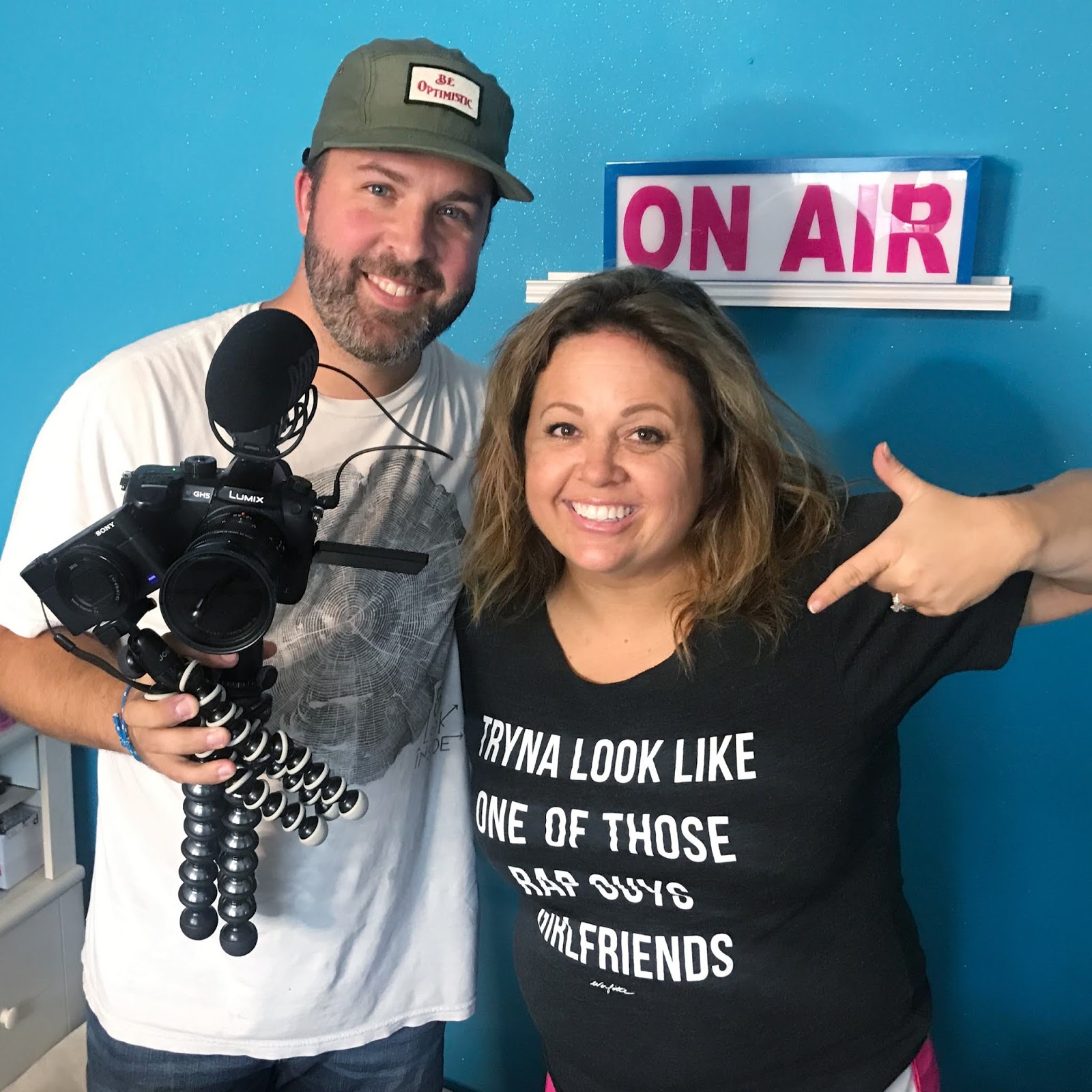 The Kelly Manno Show : "What's up my butt?"