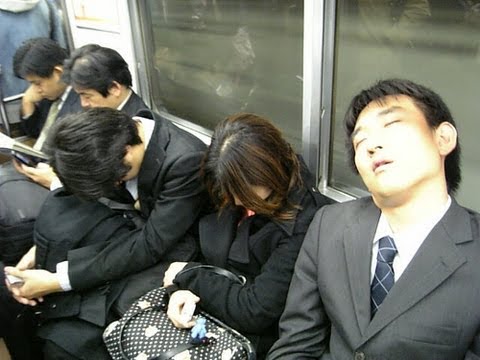 Karoshi japon – Reparación del techo de la casa