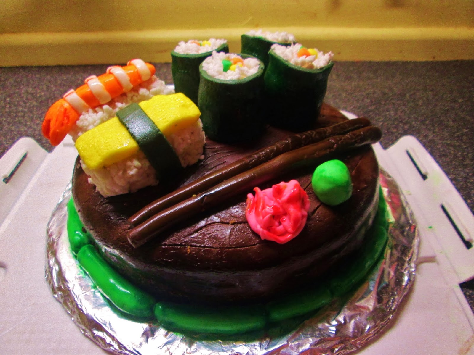THE MESSY KITCHEN: SUSHI CAKE