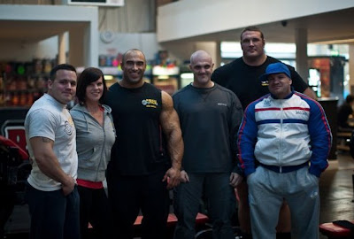 LA PERFECTION FAITE HOMME: AARON LAMBO 02