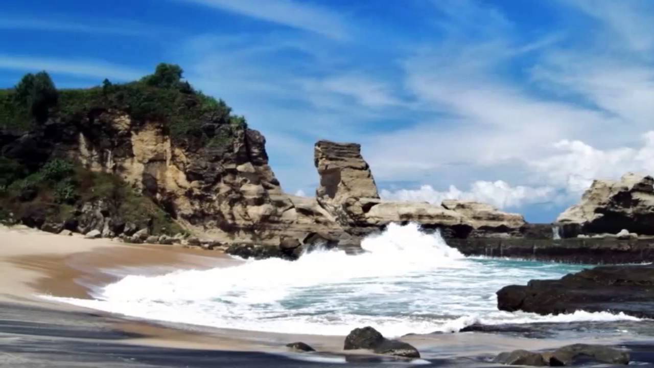 Klayar Beach | the best Beach in east java Indonesia - Amazing Indonesia