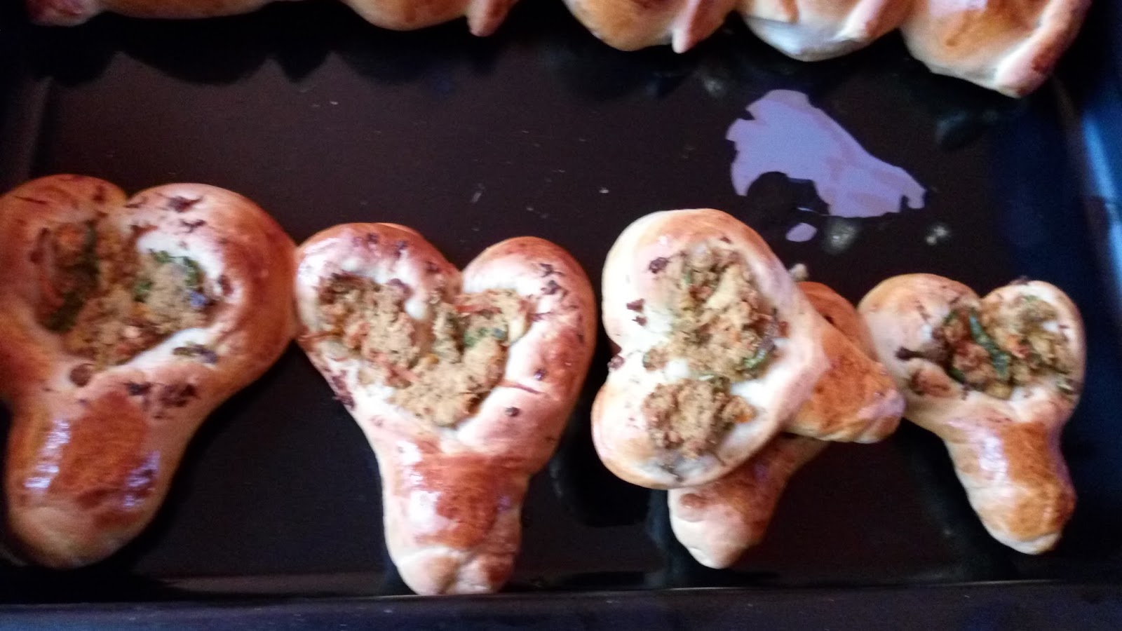 MIKATE YA KOPA (LOVE BUNS) | Mapishi Classic