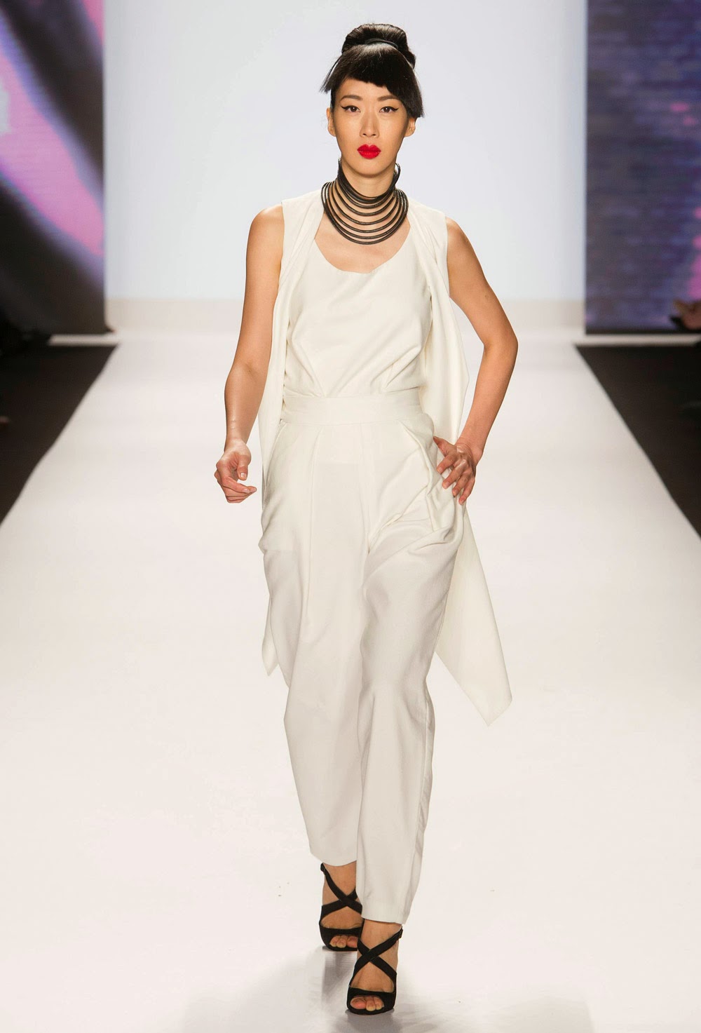 Tirare le fila: Project Runway: Season 12: Finale Show