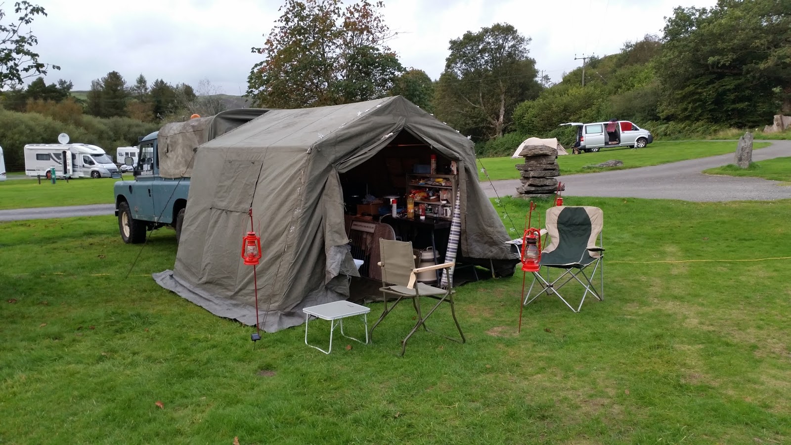 Fluffle-Valve-Express: Military 9x9 Command Post Tent.