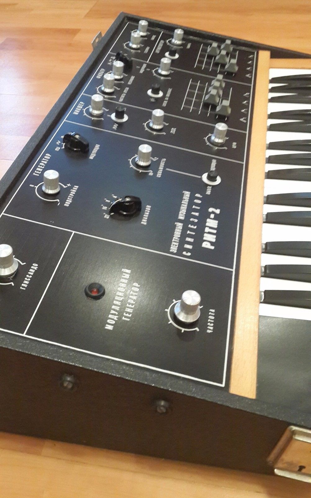 MATRIXSYNTH: Ritm 2 soviet analog synthesizer
